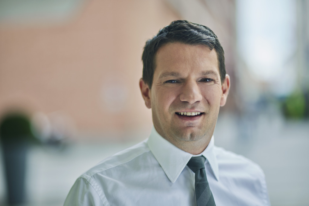 Home - SerafinSerafin